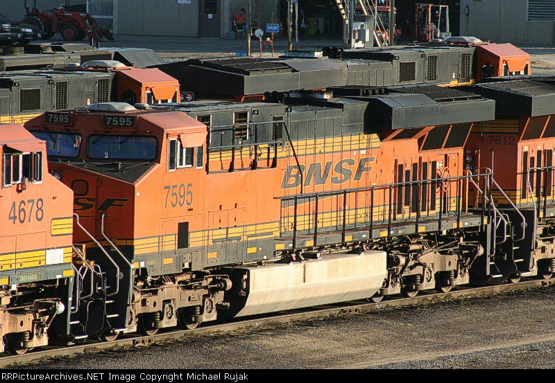 BNSF 7595